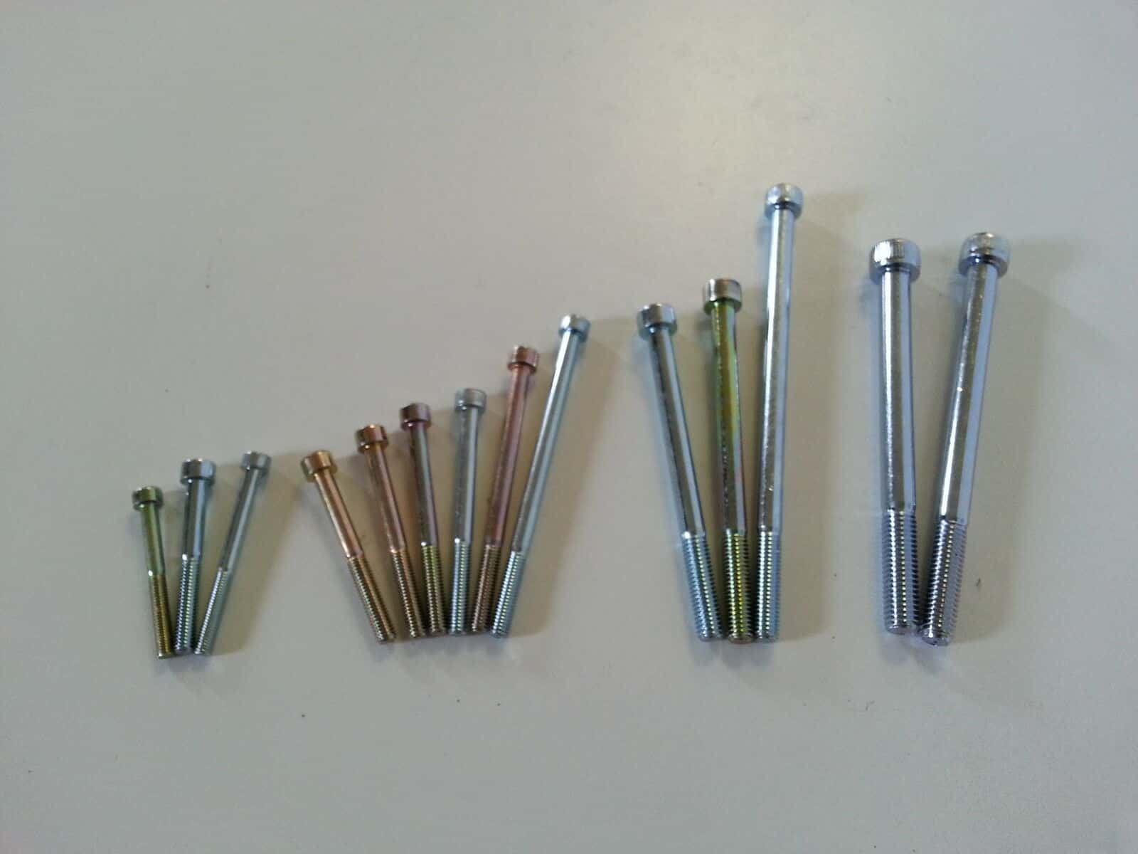 Vis CHC tête 6 pans creux BTR M5 45 MM zinguée dégazée - Avions Jodel